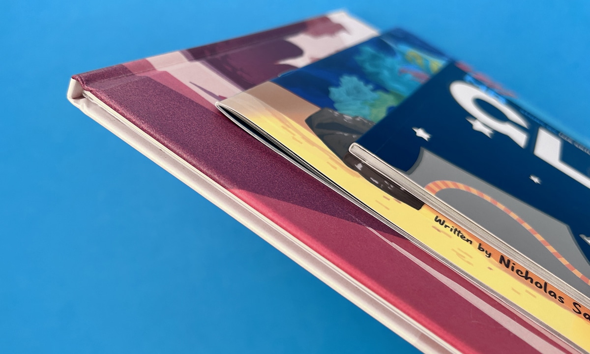 Hardbound vs Paperback: Which Book Format is Best?